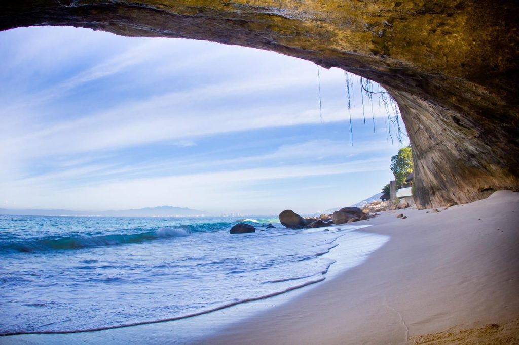 Lost Beaches Tour » Float